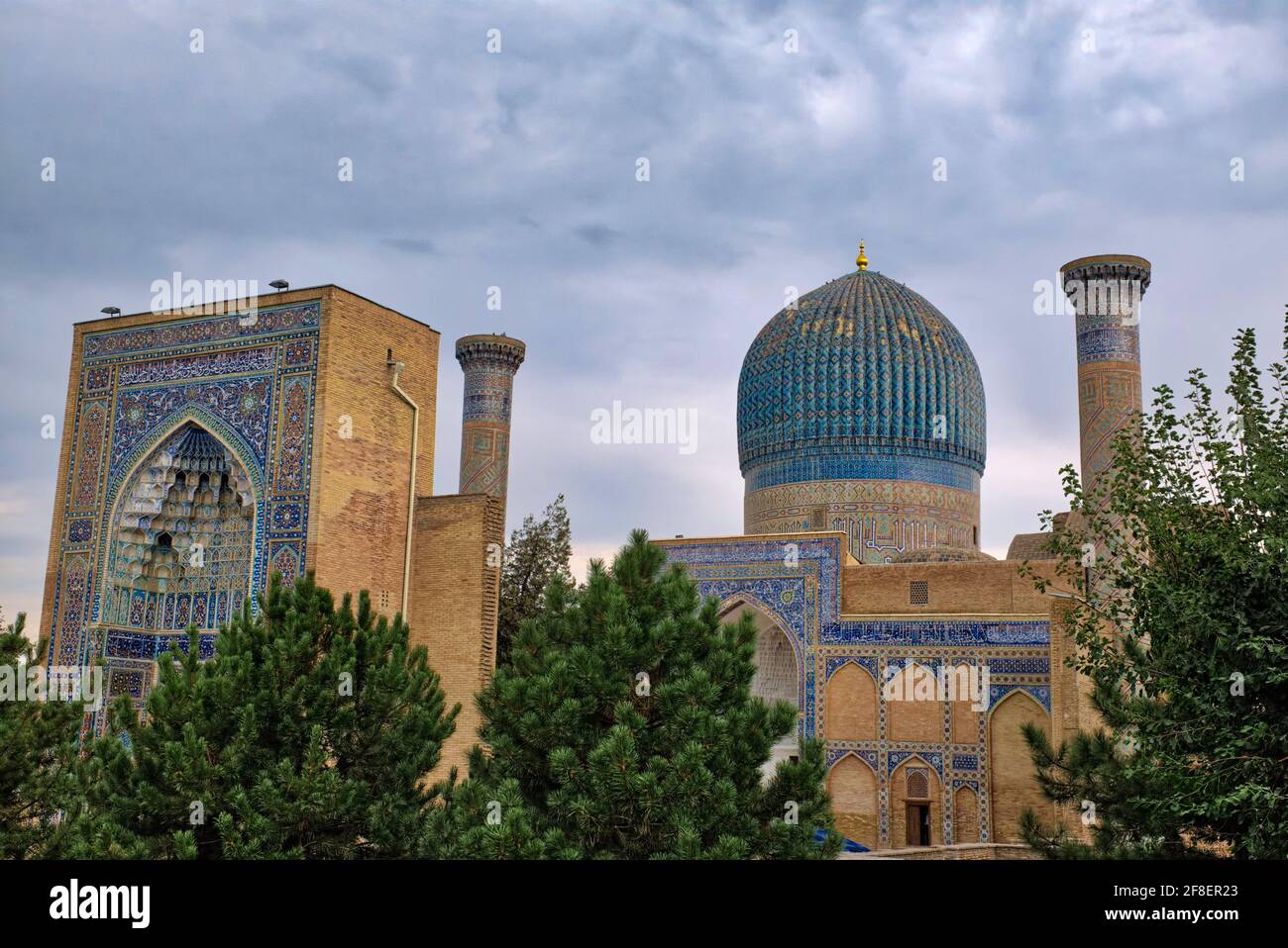 Samarkand architecture hi-res stock photography and images - Alamy