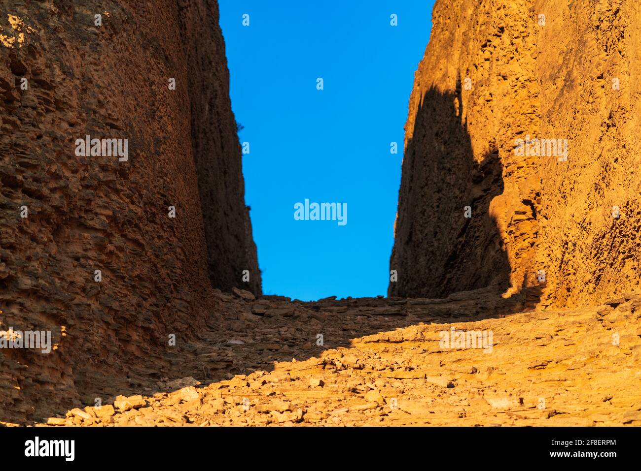 Narrow passage between the rocks hi-res stock photography and images ...