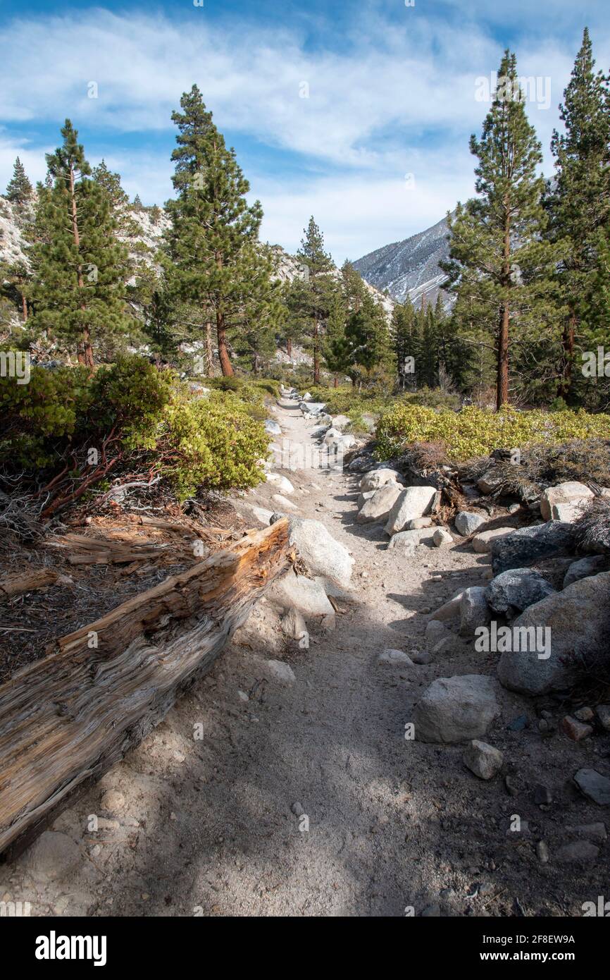 Rocky creek bridge sign hi-res stock photography and images - Alamy