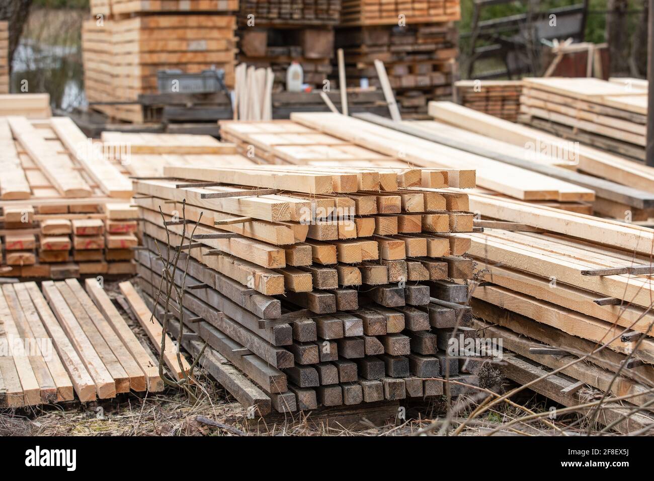 Building materials timber shop hi-res stock photography and images - Alamy