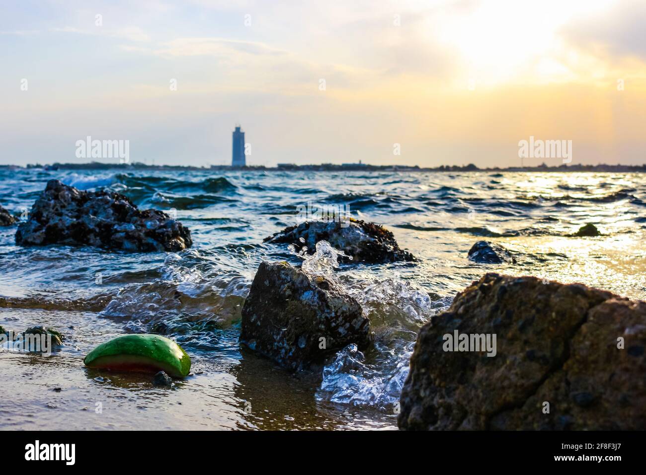 Saudi desert sunset hi-res stock photography and images - Alamy