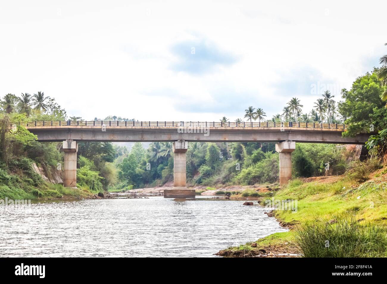 Old bridge in kerala hi-res stock photography and images - Alamy