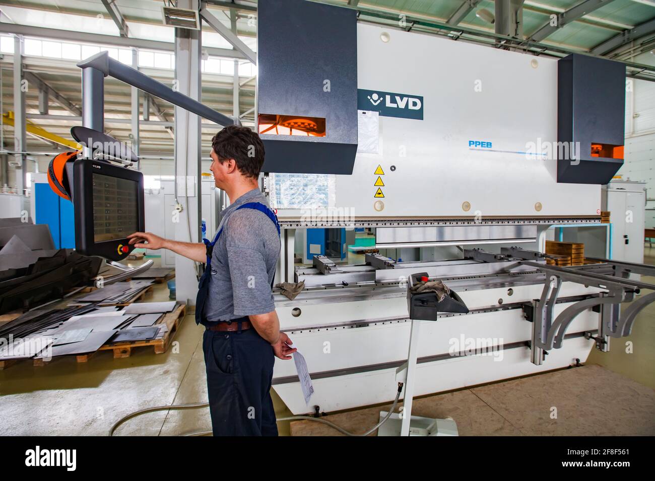 Cnc programming hi-res stock photography and images - Alamy