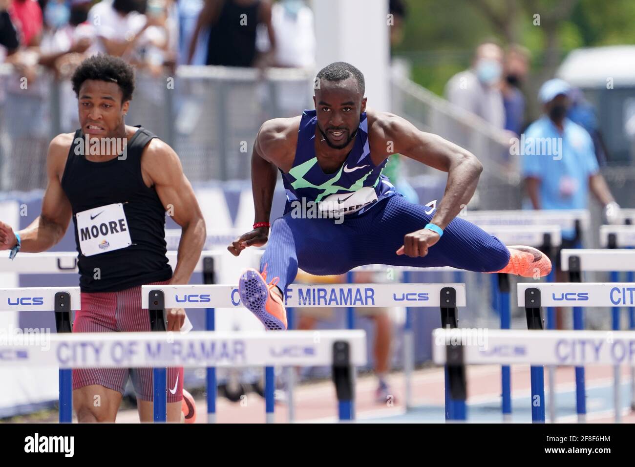 Daniel roberts hurdles hi-res stock photography and images - Alamy