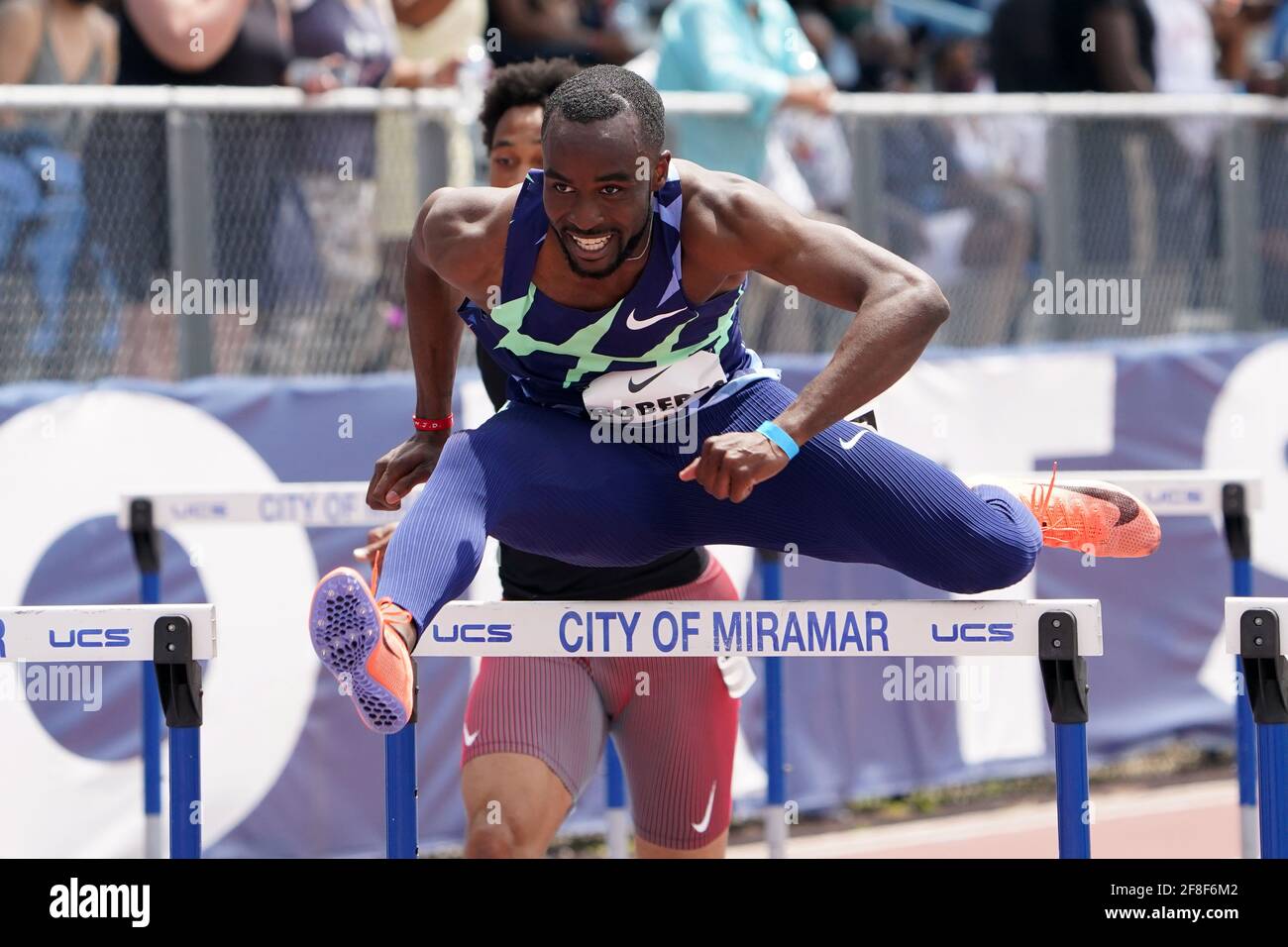 Daniel roberts hurdles hi-res stock photography and images - Alamy