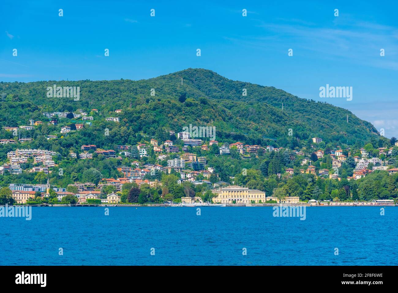 Lago di olmo hi-res stock photography and images - Alamy