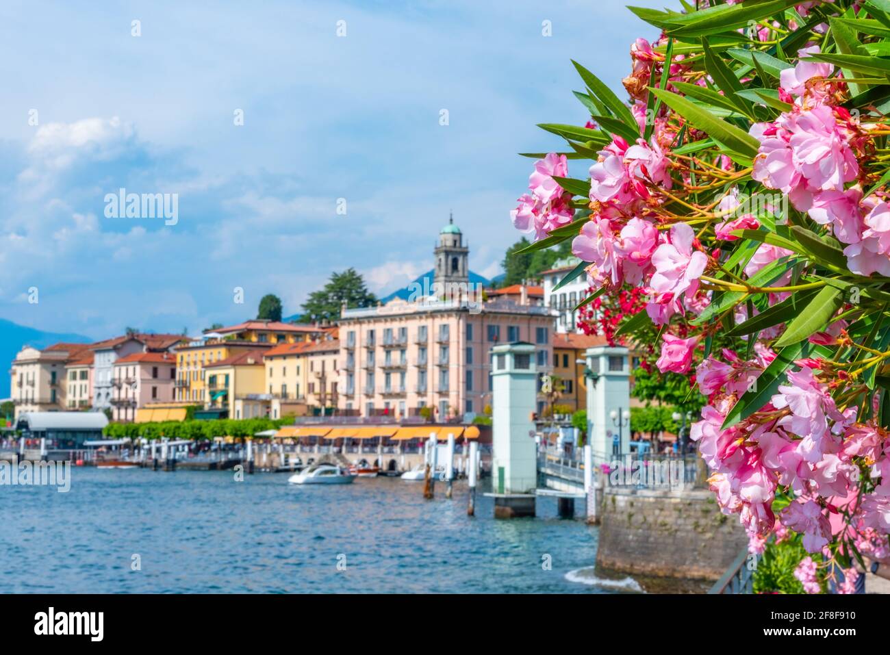 Lakeside view of Italian town Bellagio situated at lake Como Stock ...