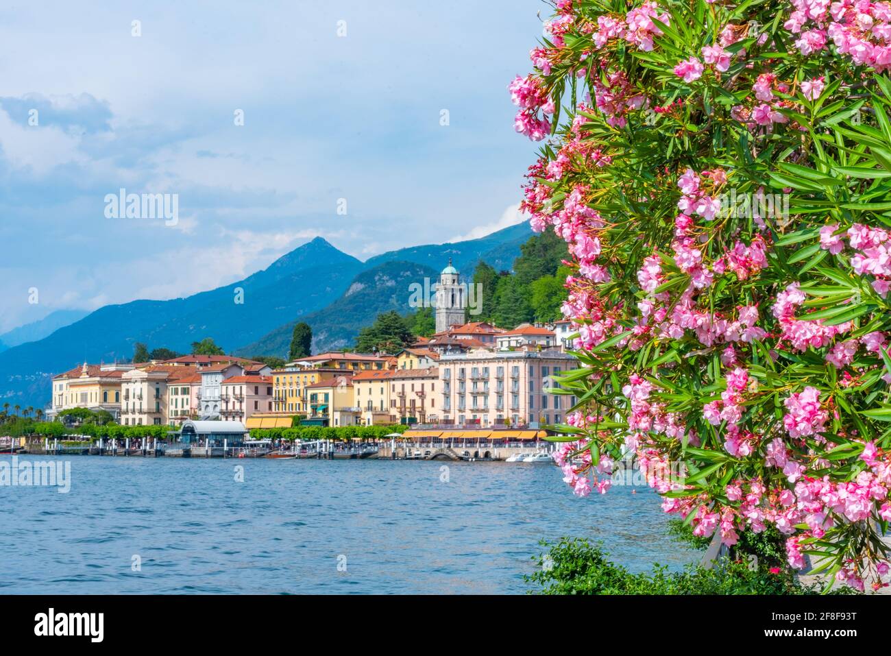 Lakeside view of Italian town Bellagio situated at lake Como Stock ...