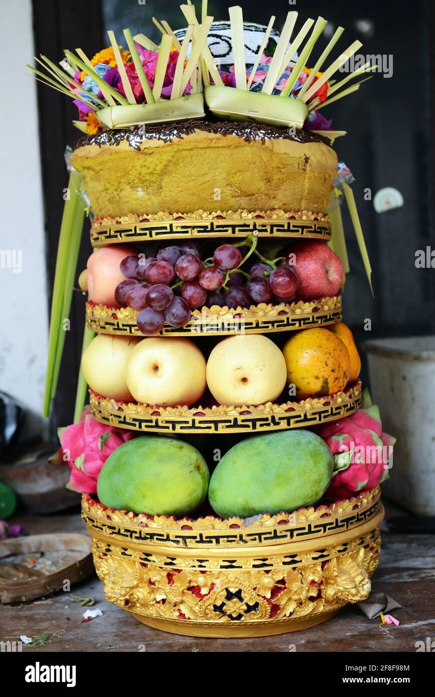 A basket of temple offerings. Bali, Indoensia Stock Photo - Alamy