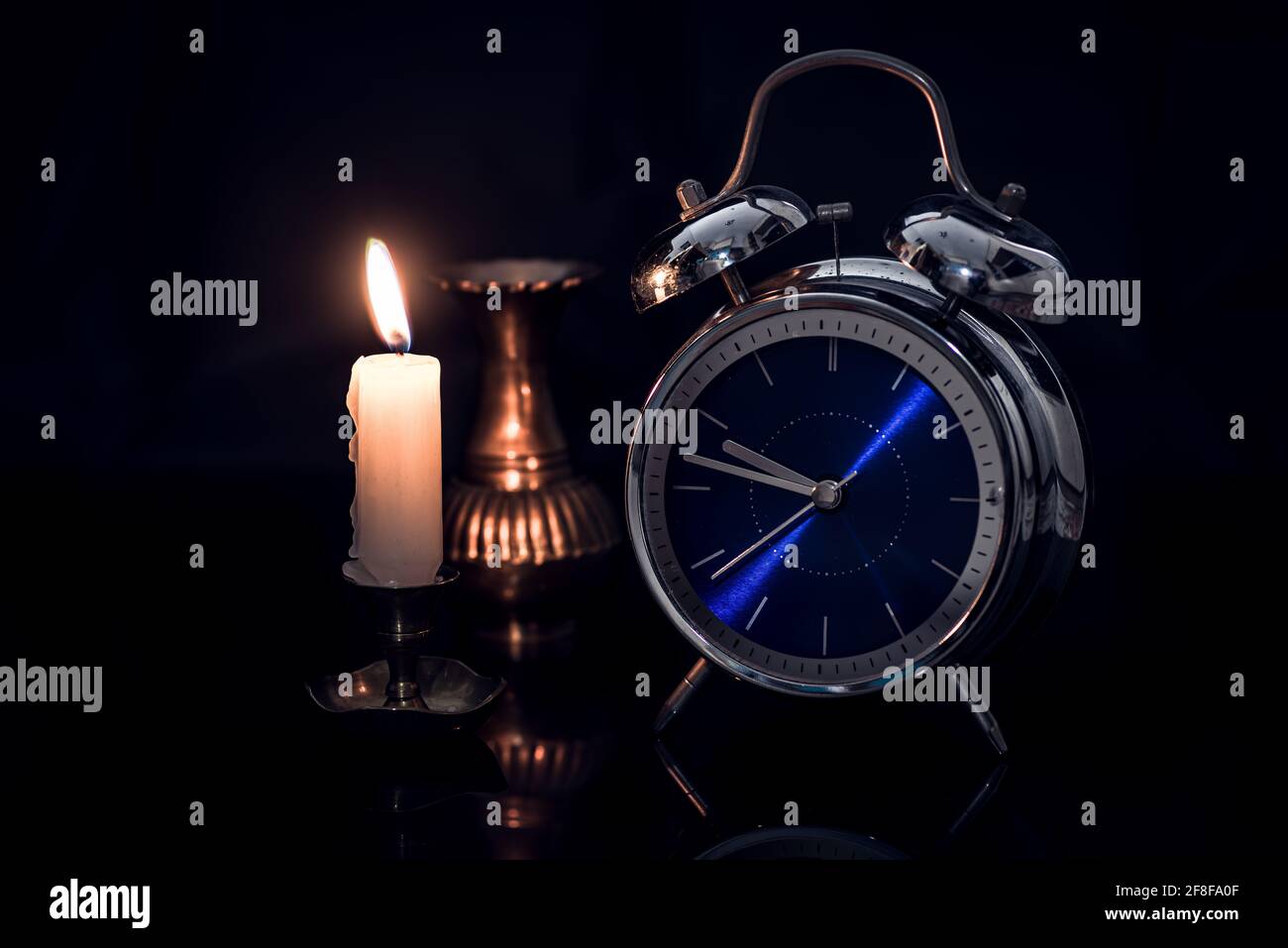 Vintage fire alarm bell hi-res stock photography and images - Alamy