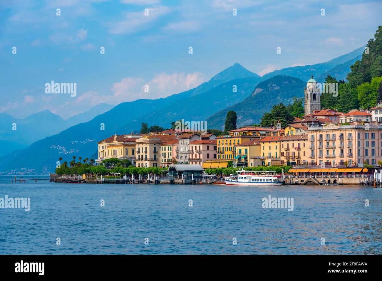 Lakeside view of Italian town Bellagio situated at lake Como Stock ...