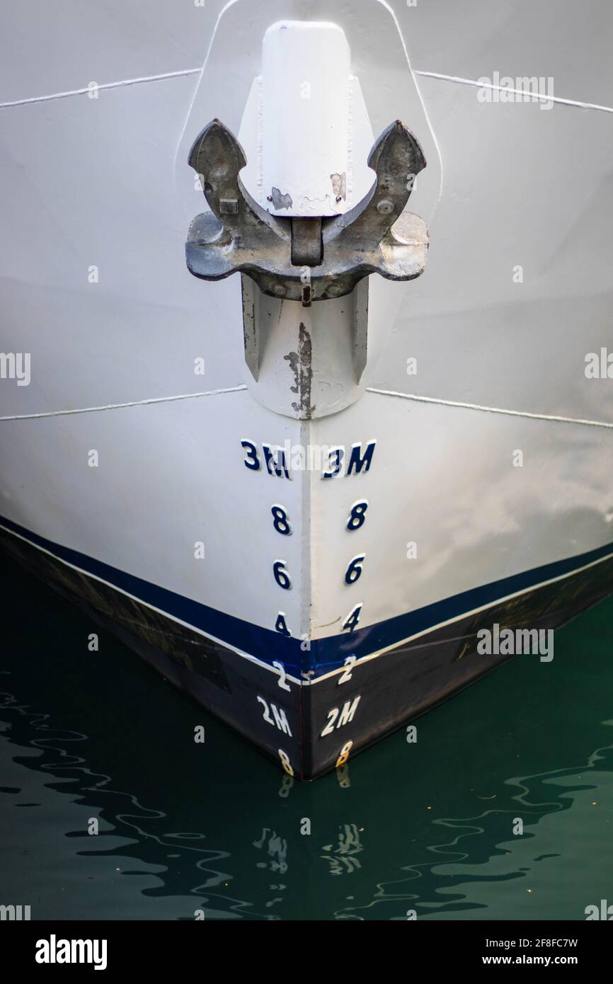 close up boat bow with water measurements Stock Photo - Alamy