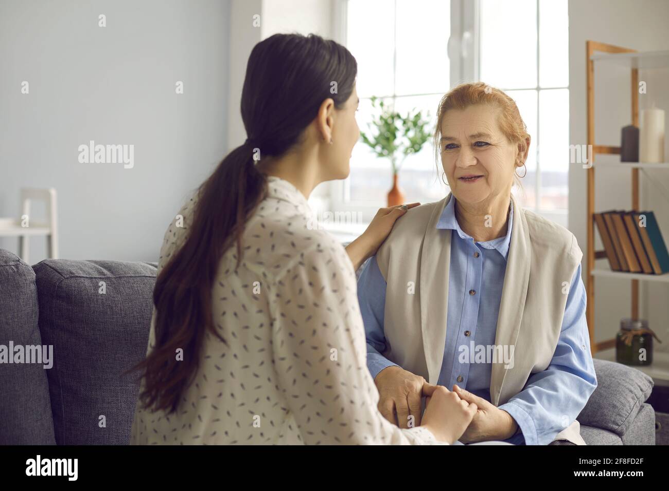 Daughter elderly mother talking hi-res stock photography and images - Alamy