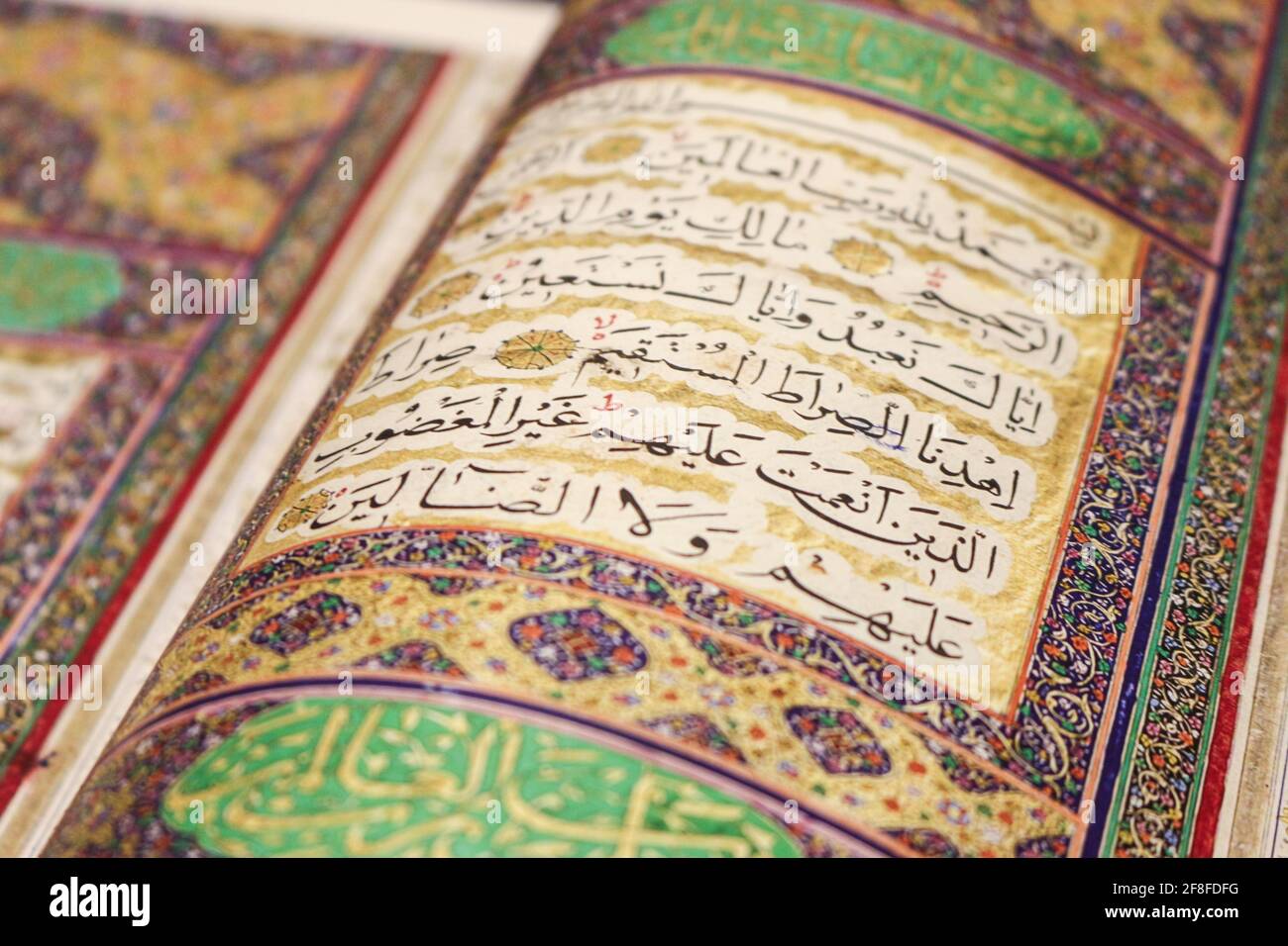 Open quran hi-res stock photography and images - Alamy