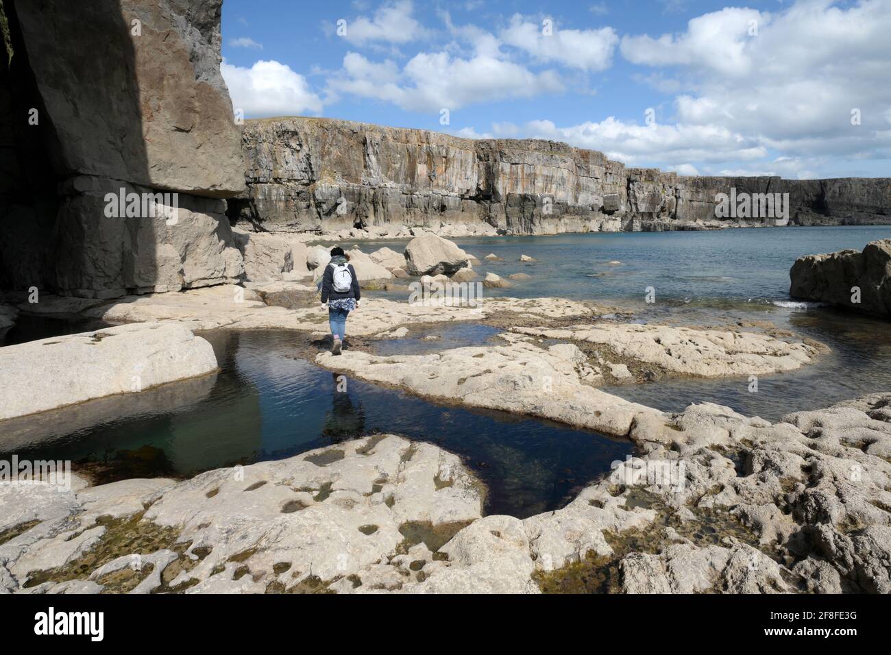 Day rock pooling hi-res stock photography and images - Alamy
