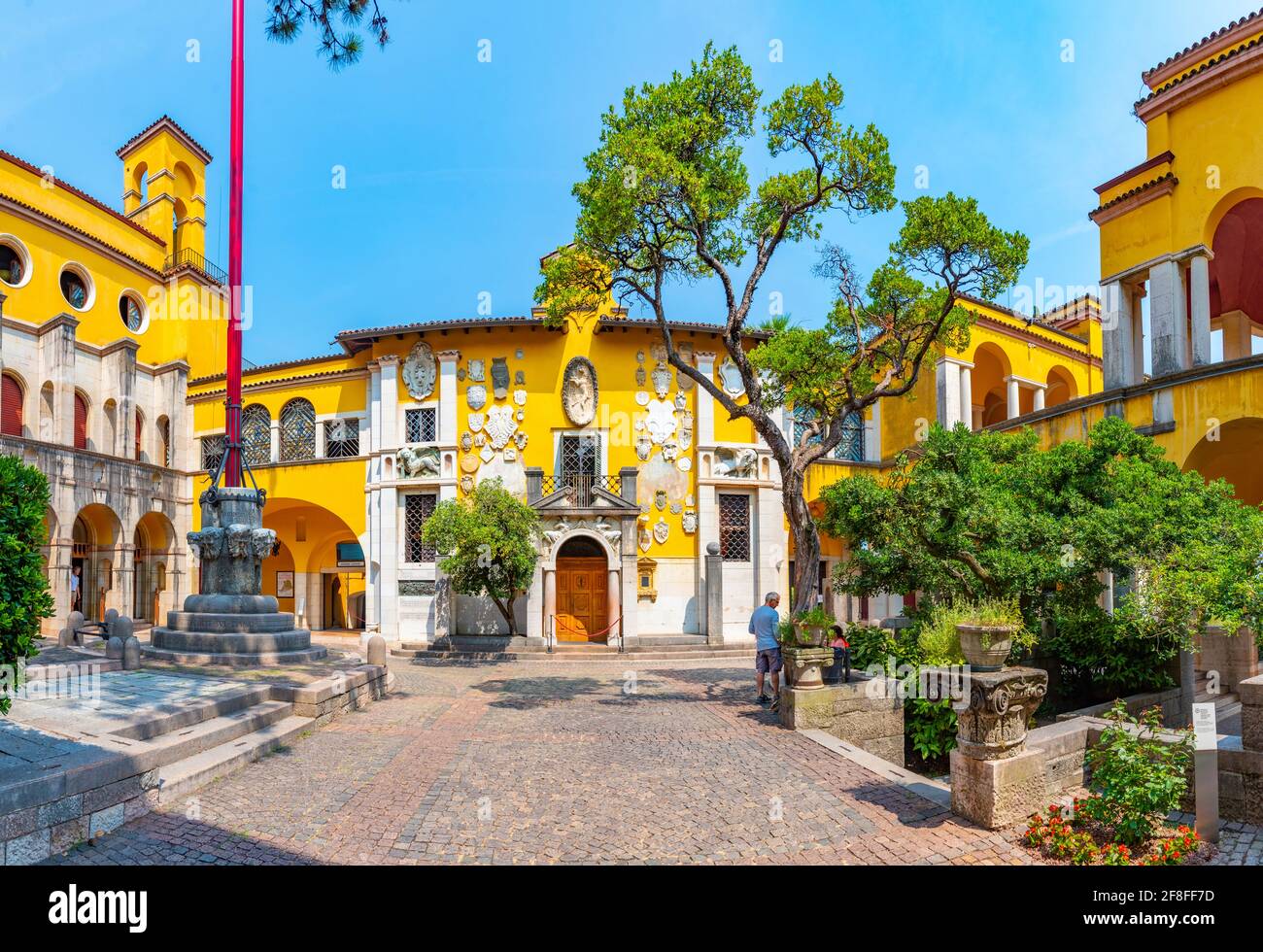 Vittoriale degli italiani palace at Gardone Riviera in Italy Stock ...