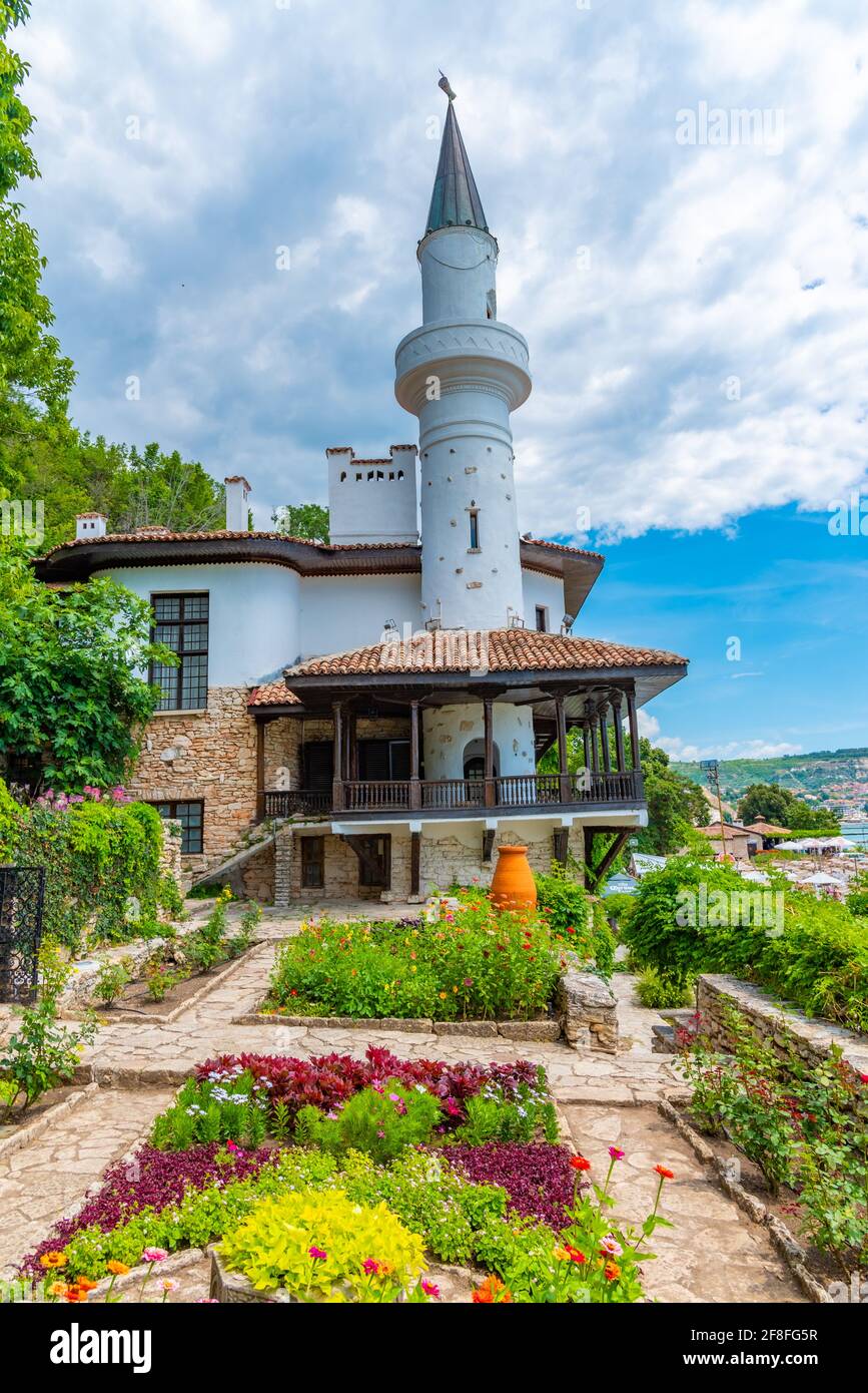 Palace of Queen Maria in Bulgarian city Balchik Stock Photo - Alamy