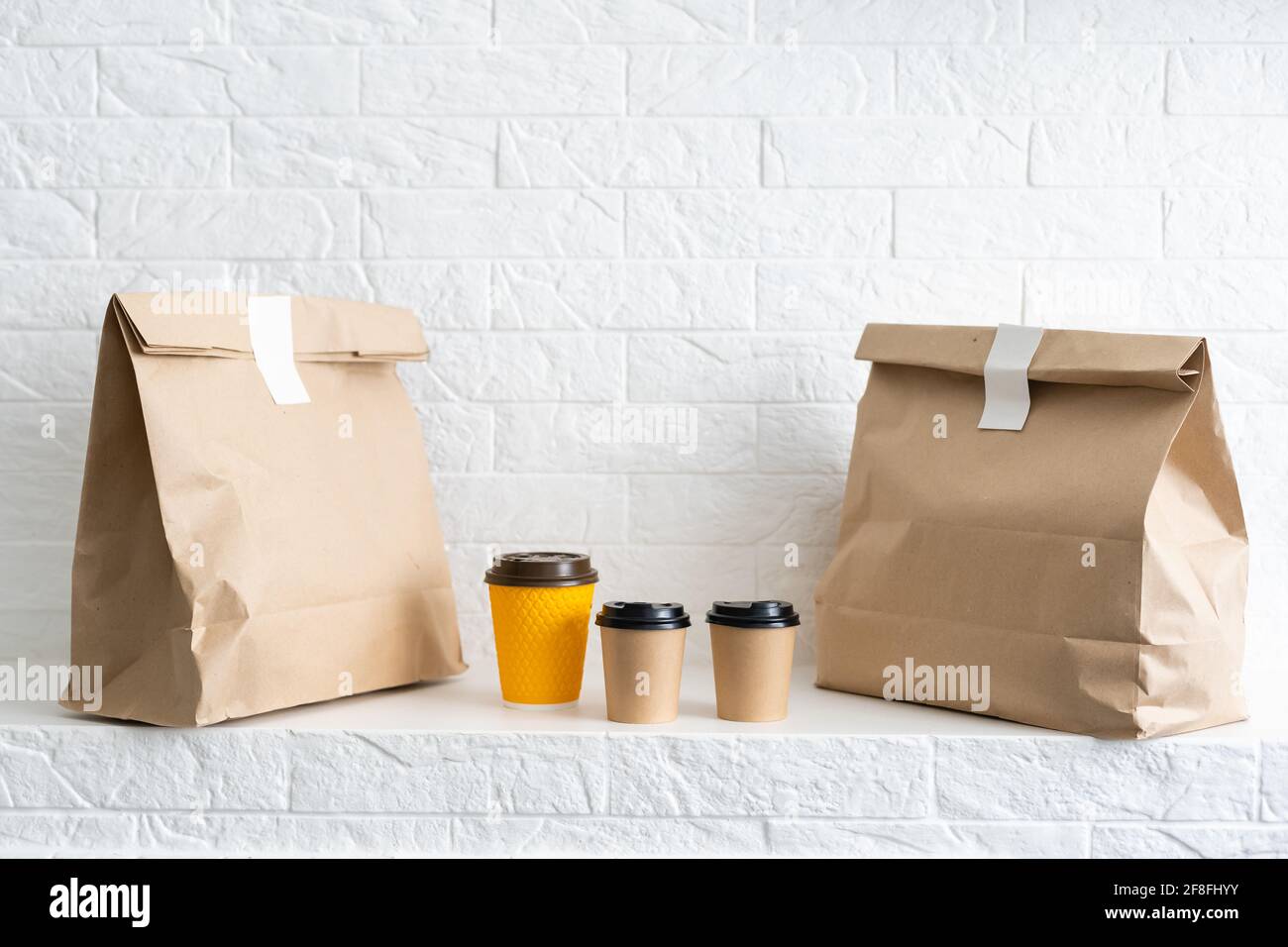 Fast food packaging set. delivery packages Stock Photo - Alamy