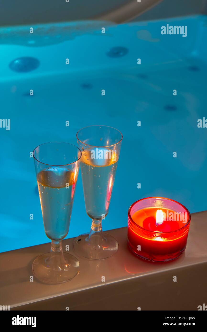 Romantic night in bath tub Stock Photo - Alamy