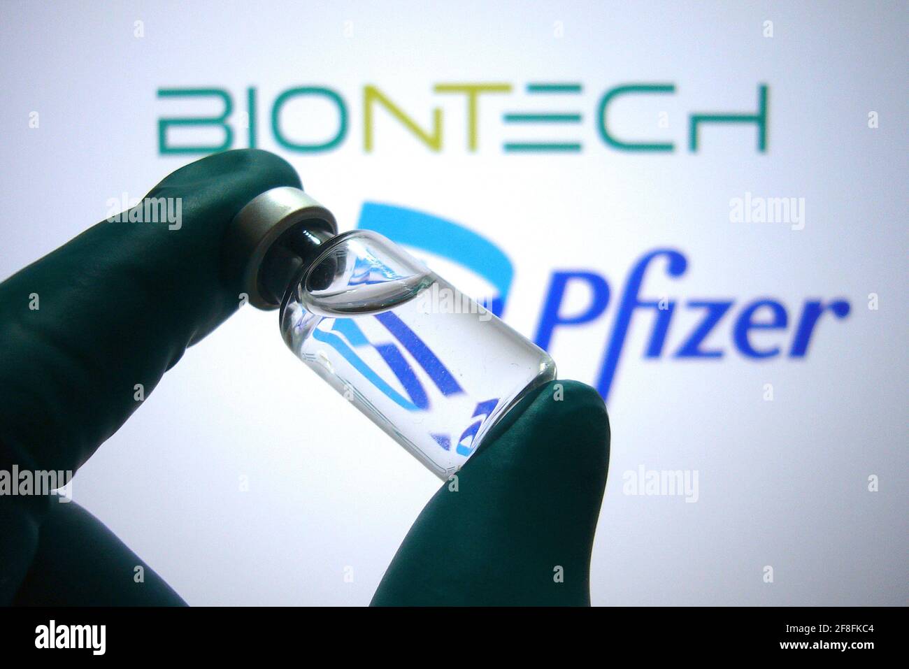 Hair, Deutschland. 14th Apr, 2021. Topic picture Biontech Pfizer ...