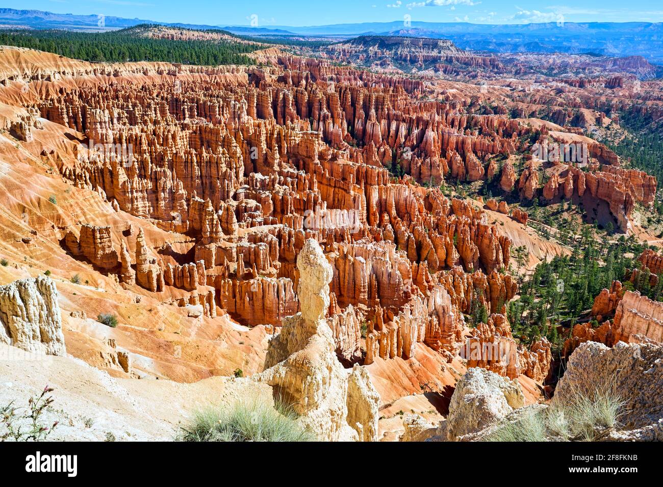 Inspiration Point Lookout in the Bryce Canyon National Park. Utah USA ...