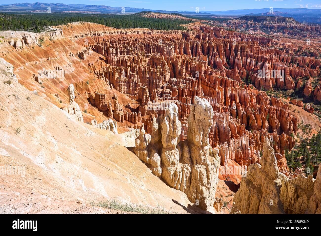 Inspiration Point Lookout in the Bryce Canyon National Park. Utah USA ...