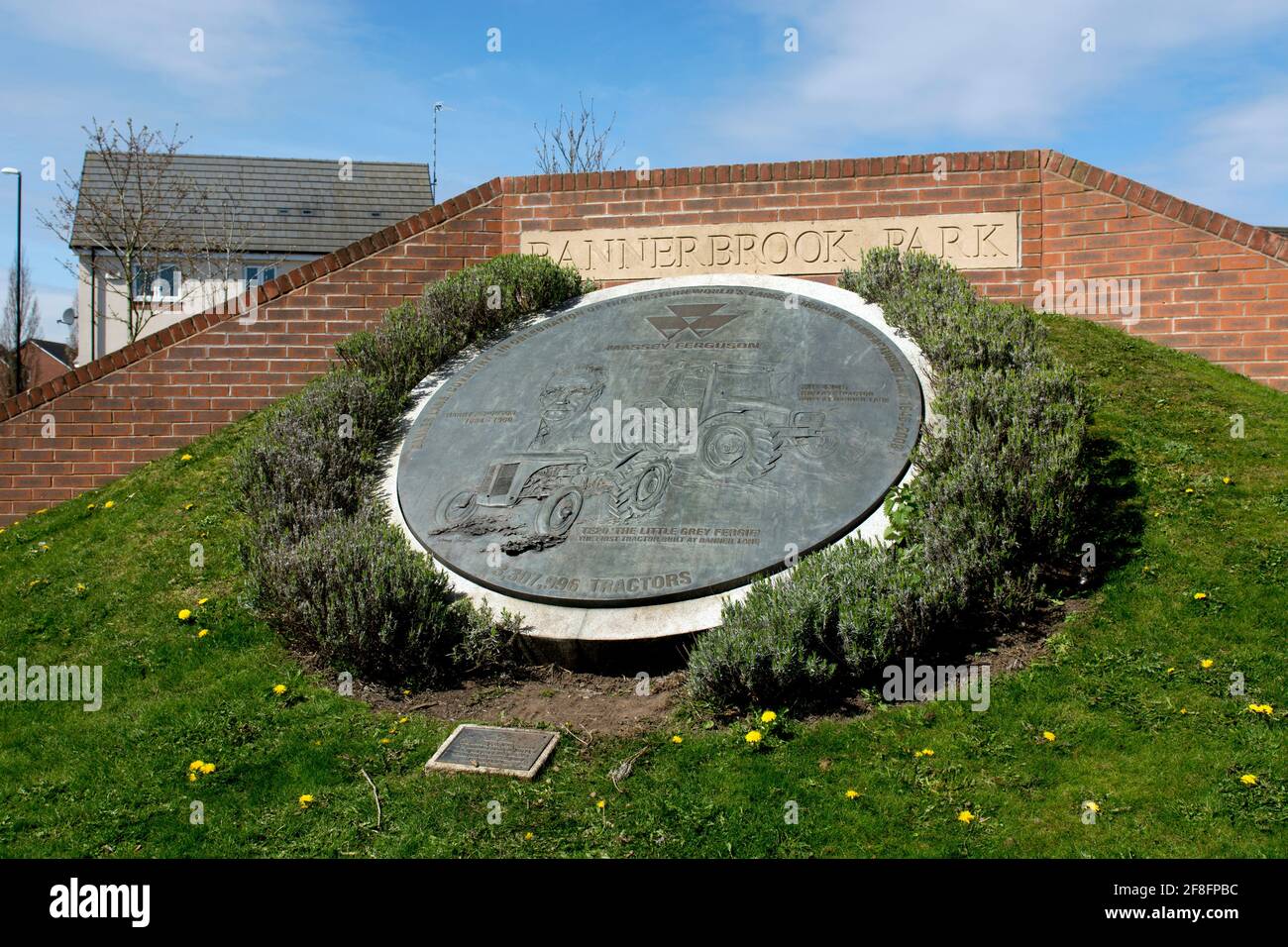 Massey Ferguson factory memorial plaque, Bannerbrook Park, Tile Hill ...