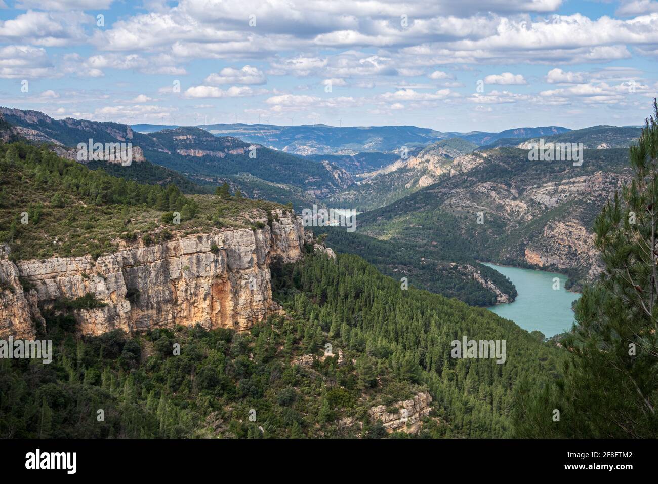 Chain of mountain tops hi-res stock photography and images - Alamy