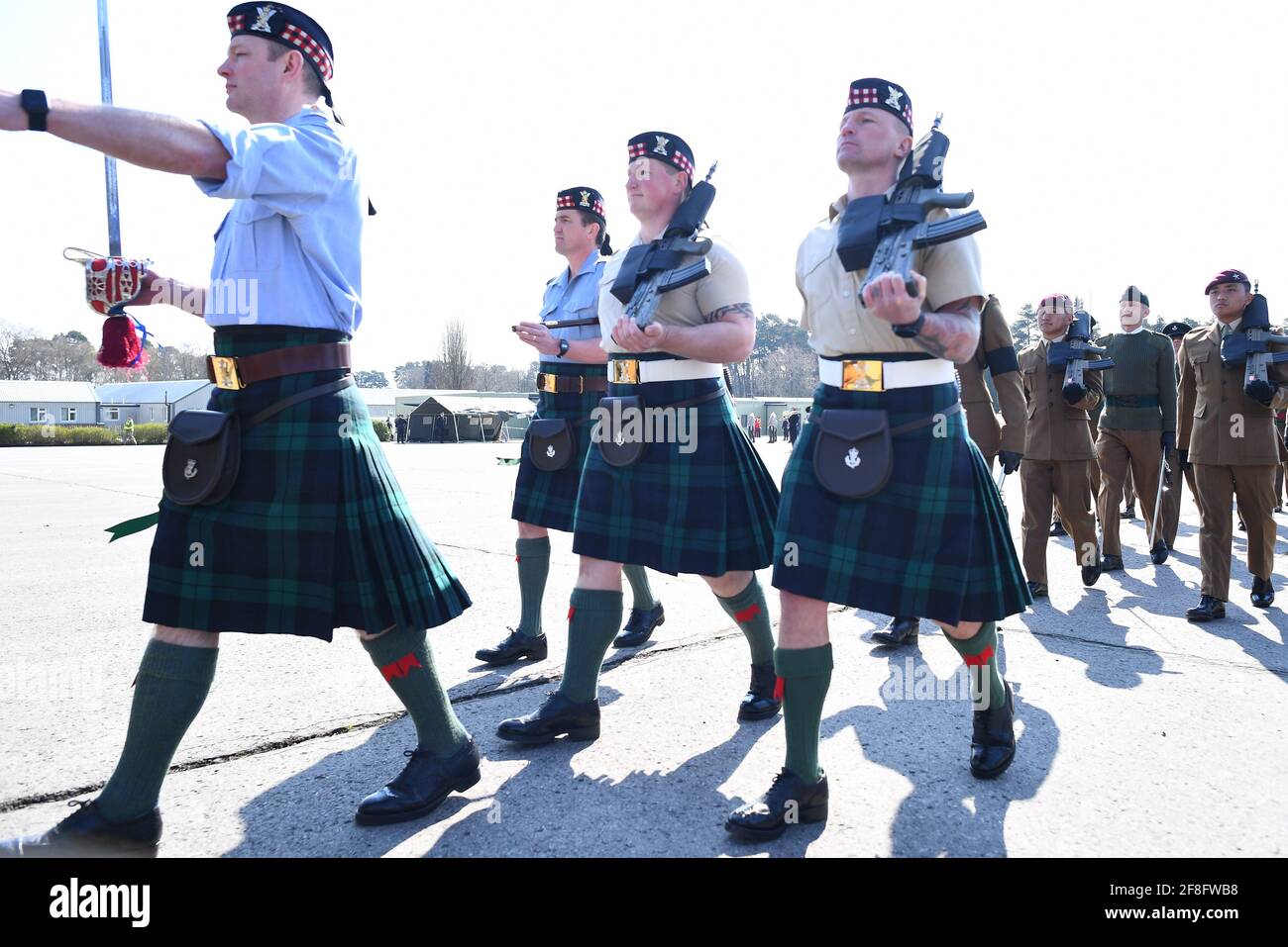 Duke of edinburghs royal regiment hi-res stock photography and images ...