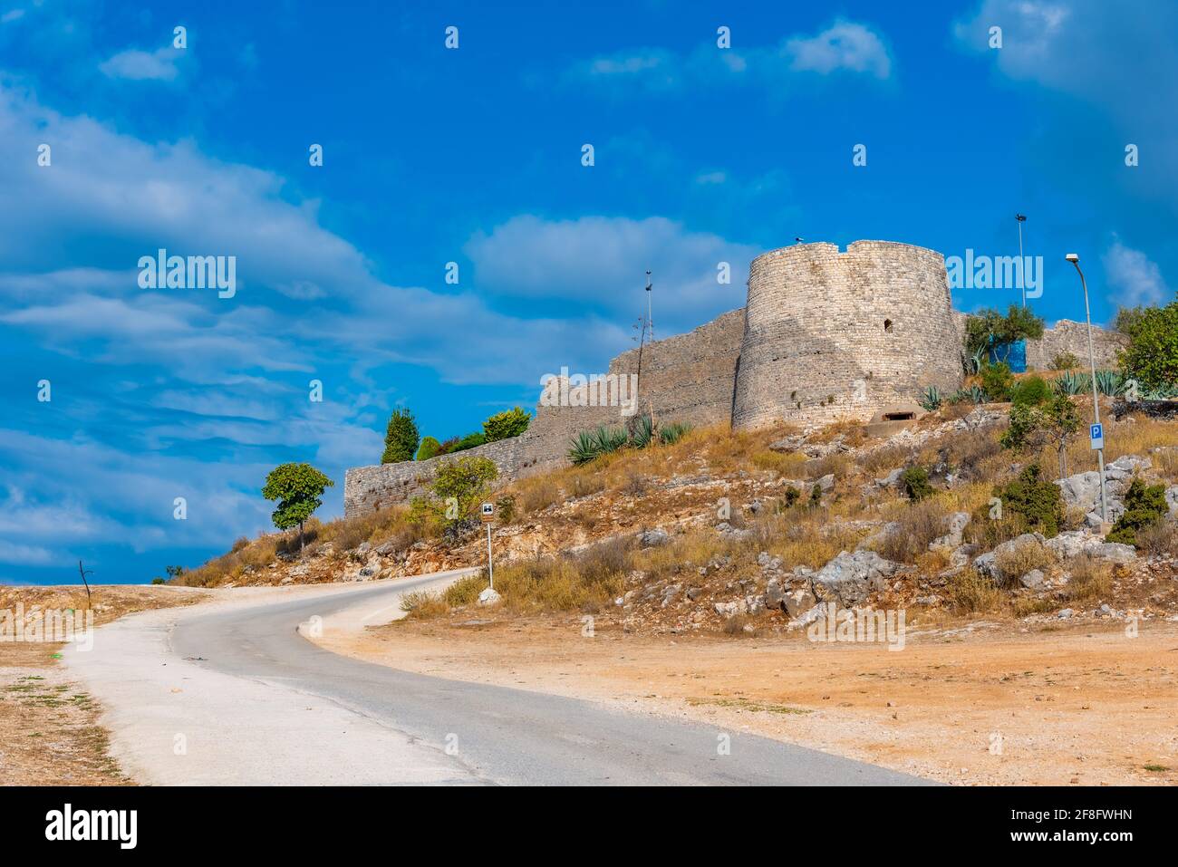 Lekuresi castle at Sarande, Albania Stock Photo - Alamy
