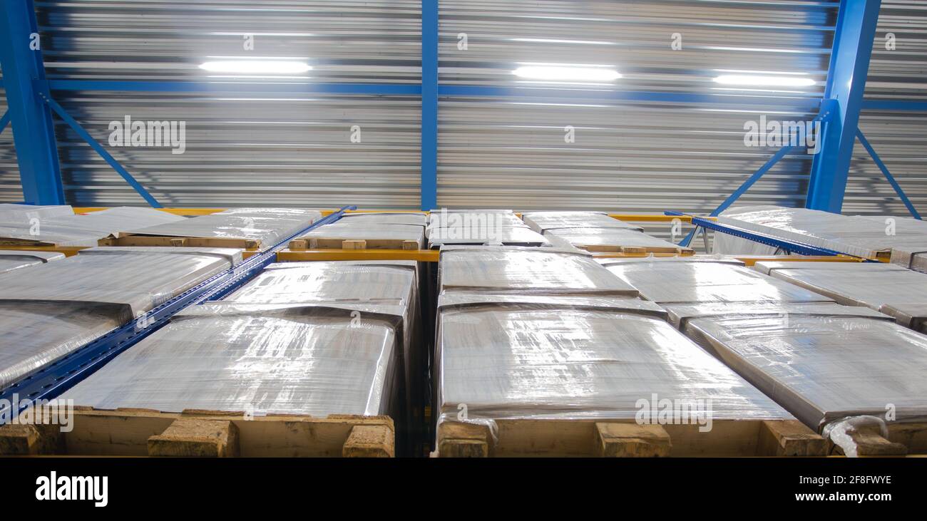 Shipment industry hi-res stock photography and images - Alamy