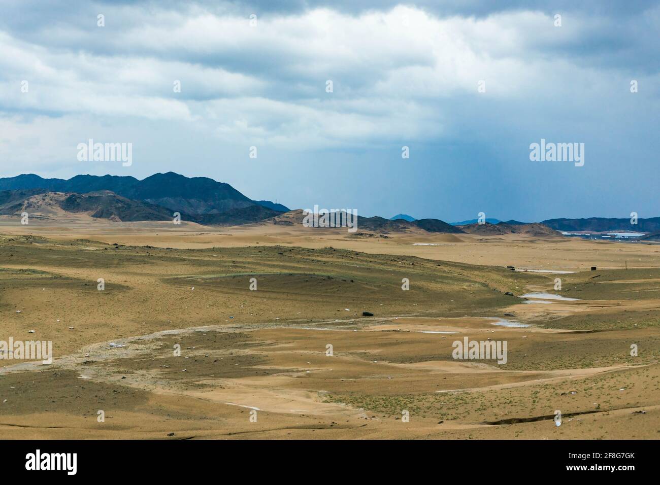 saudi arabia desert landscape Stock Photo - Alamy