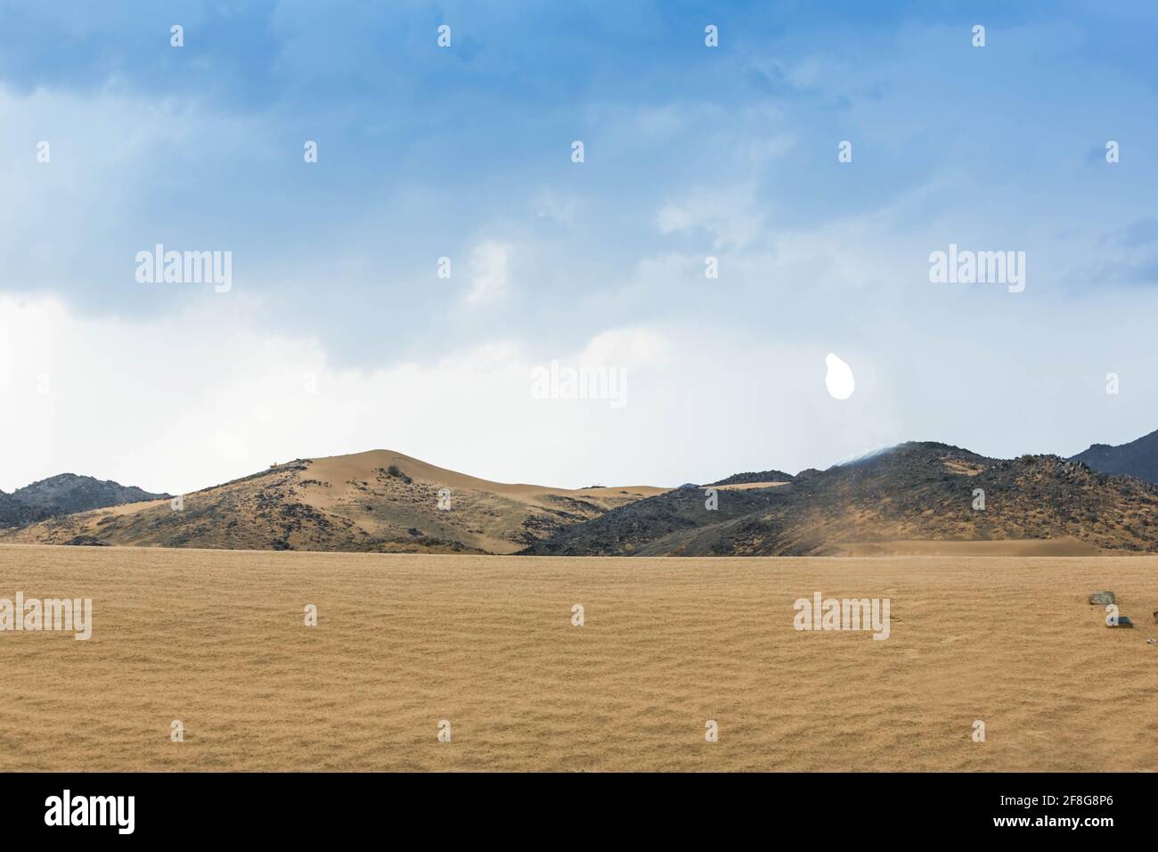 saudi arabia desert landscape Stock Photo - Alamy