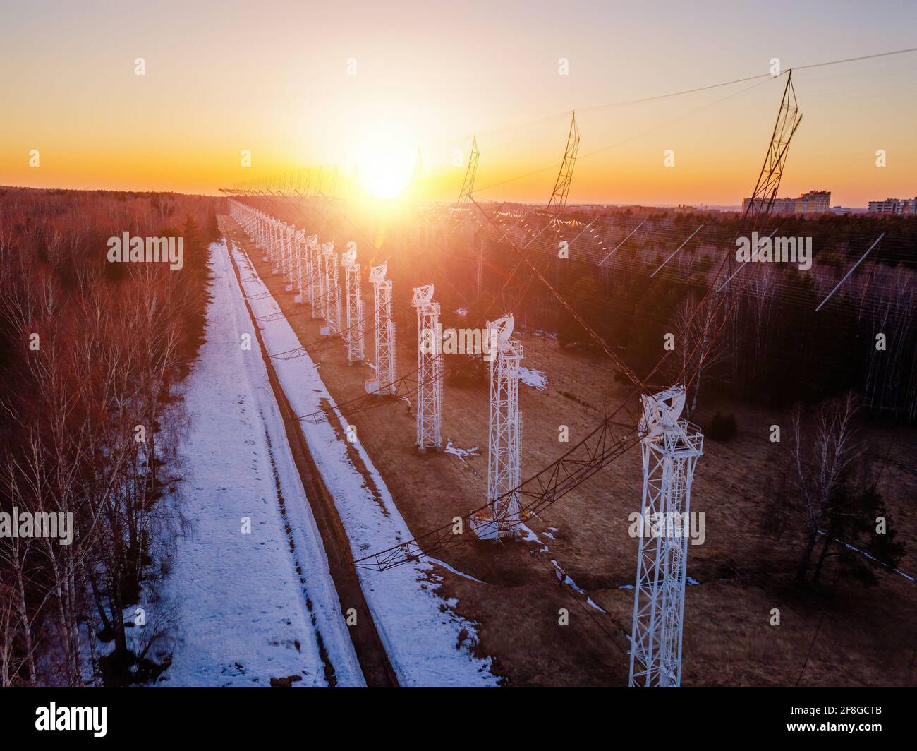 Antenna Array. A long row of radio telescopic antennas Stock Photo - Alamy