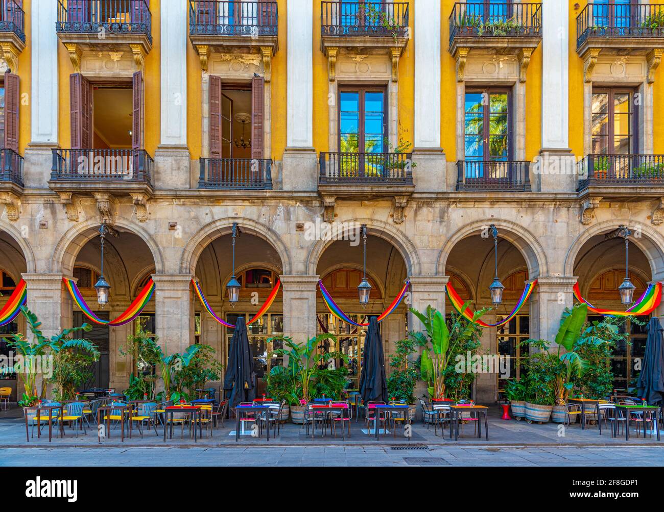 View of Placa Reial in Barcelona, Spain Stock Photo - Alamy