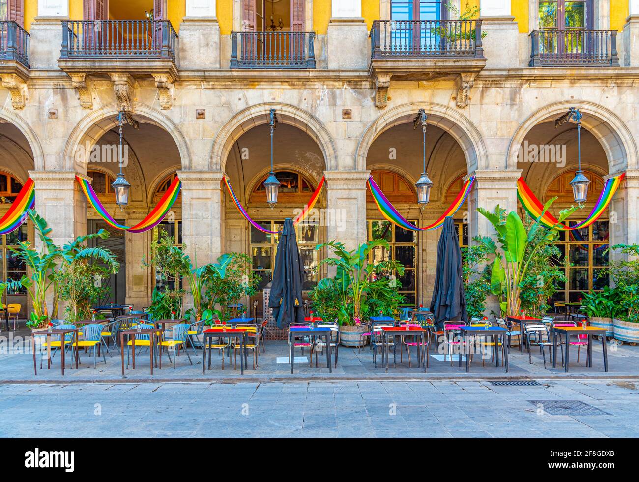 View of Placa Reial in Barcelona, Spain Stock Photo - Alamy