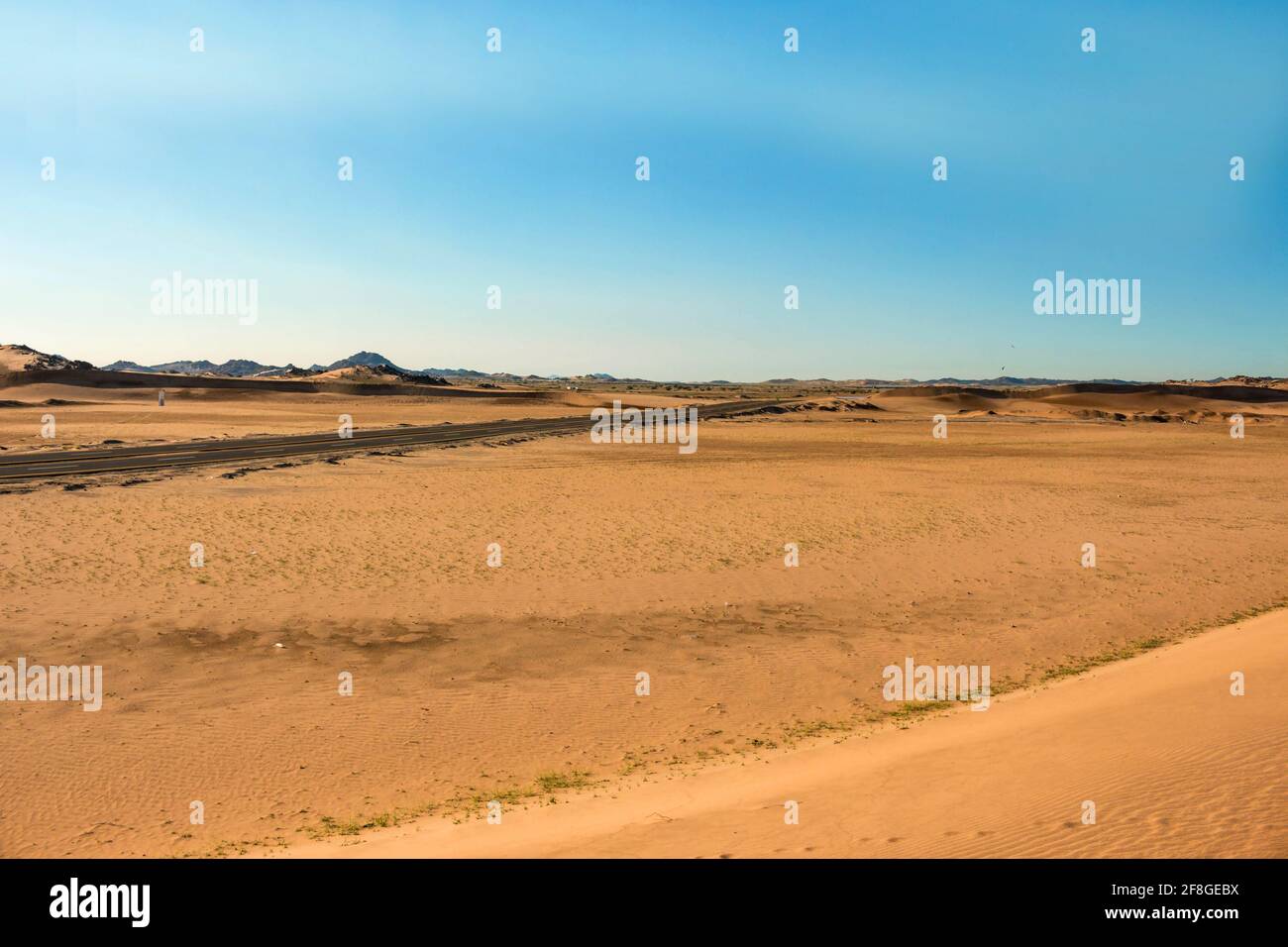 saudi arabia desert landscape Stock Photo - Alamy