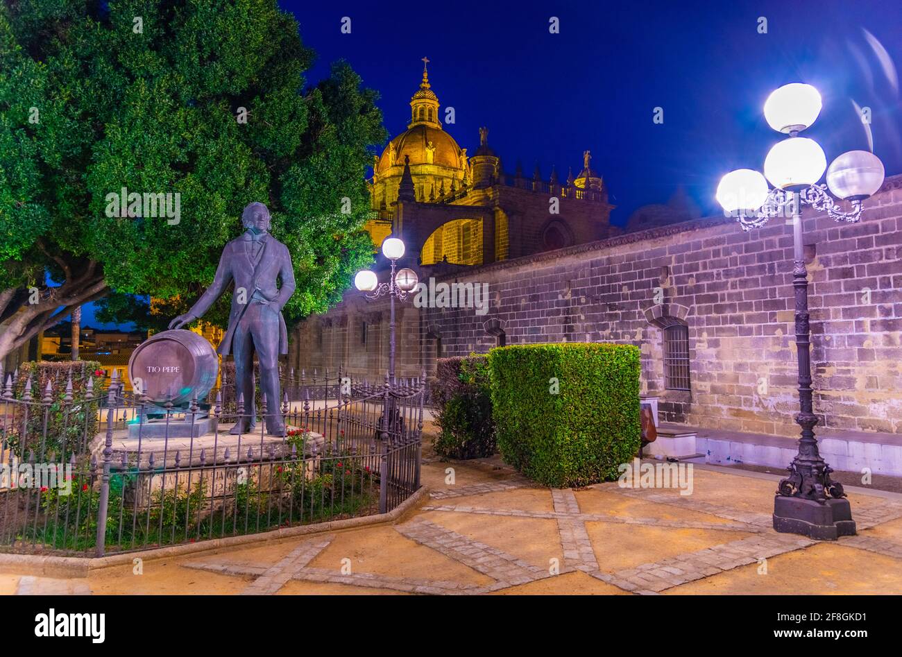 Statue of Tio Pepe in front of the cathedral of holy saviour in Jerez ...