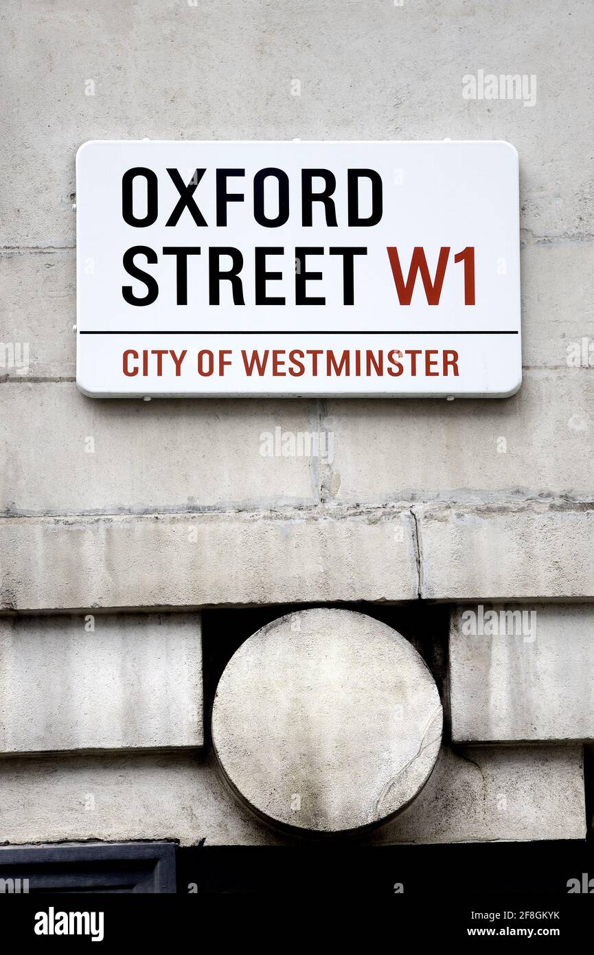 London, England, UK. Street sign: Oxford Street, W1 Stock Photo - Alamy