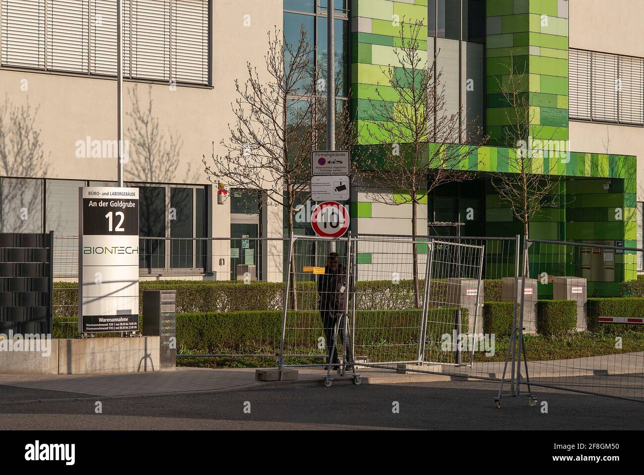 Headquarters of the technology company BIONTECH SE in Mainz, office ...