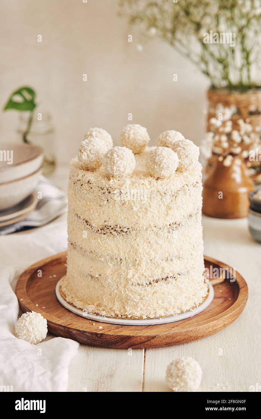 Ferrero Raffaello Cake