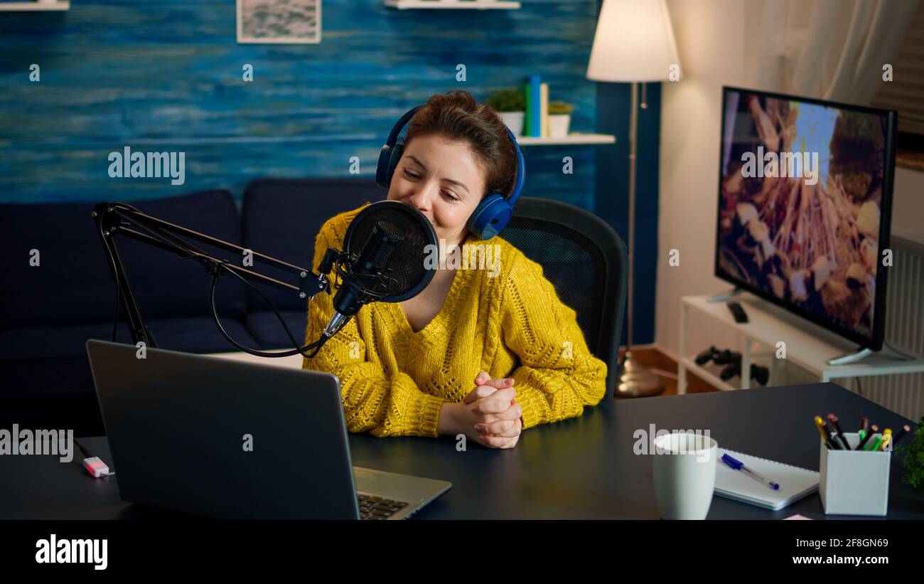 Sound positioning hi-res stock photography and images - Alamy