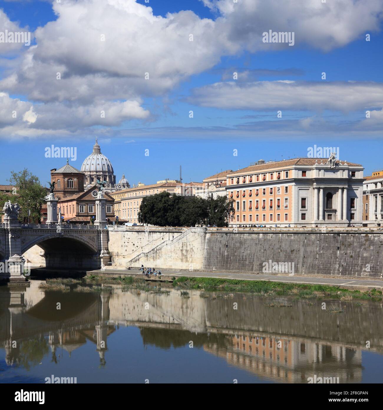 Rome cityscape. City view of Rome, Italy. Tiber River with Vatican ...