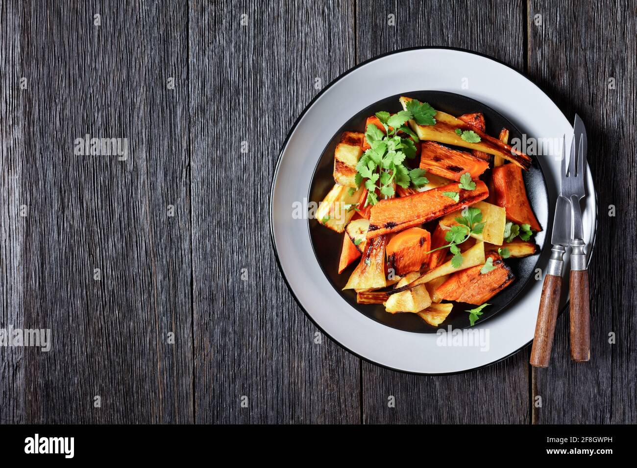 Moroccan roasted root vegetables: parsnip and carrot with ras el hanout ...