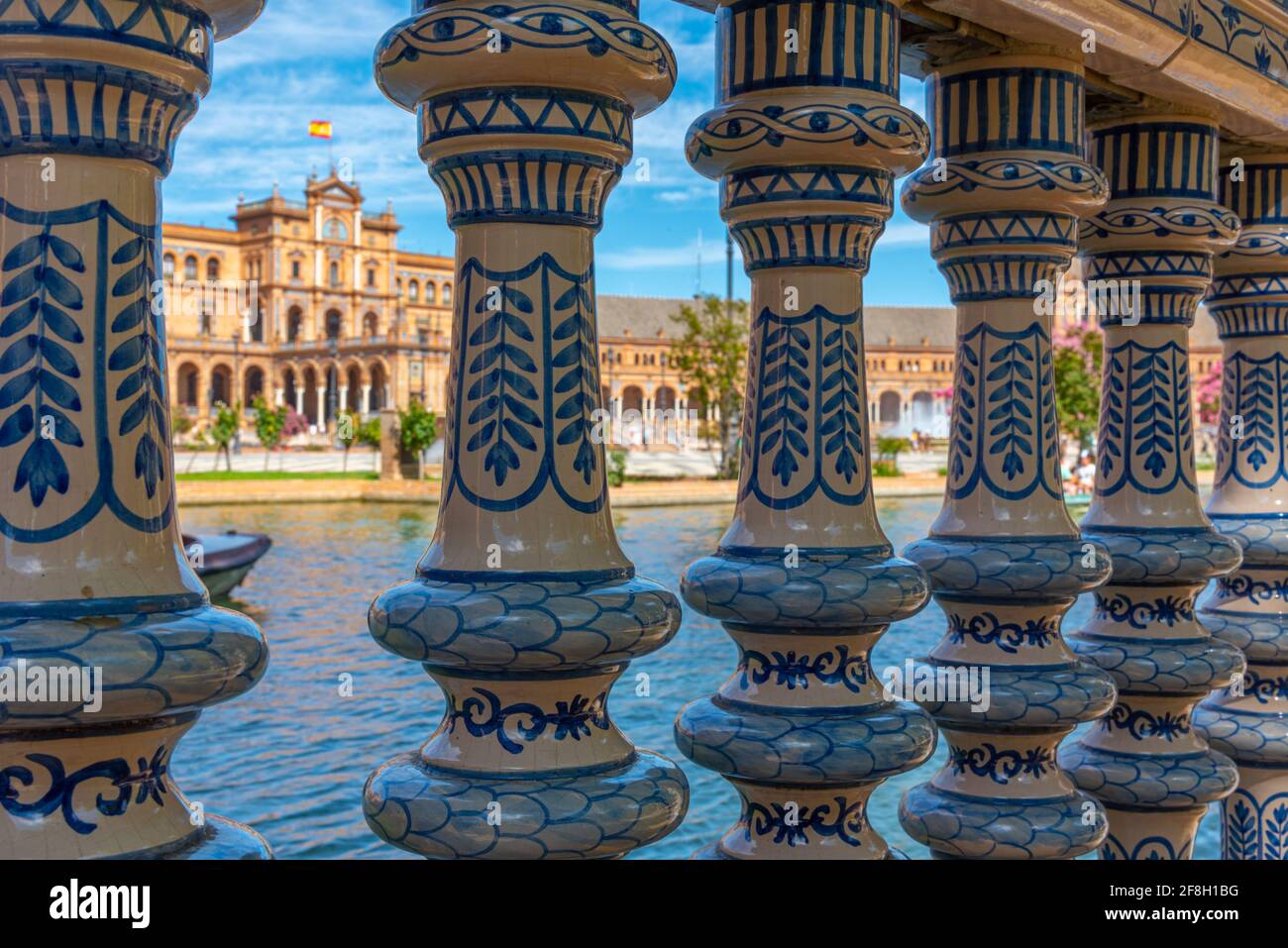 Plaza de Espana viewed through ceramic tiles, Sevilla, Spain Stock ...