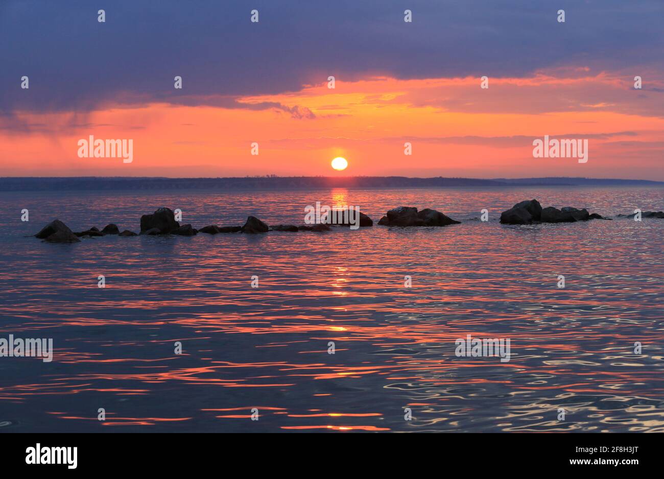 Big stone lake calm hi-res stock photography and images - Alamy