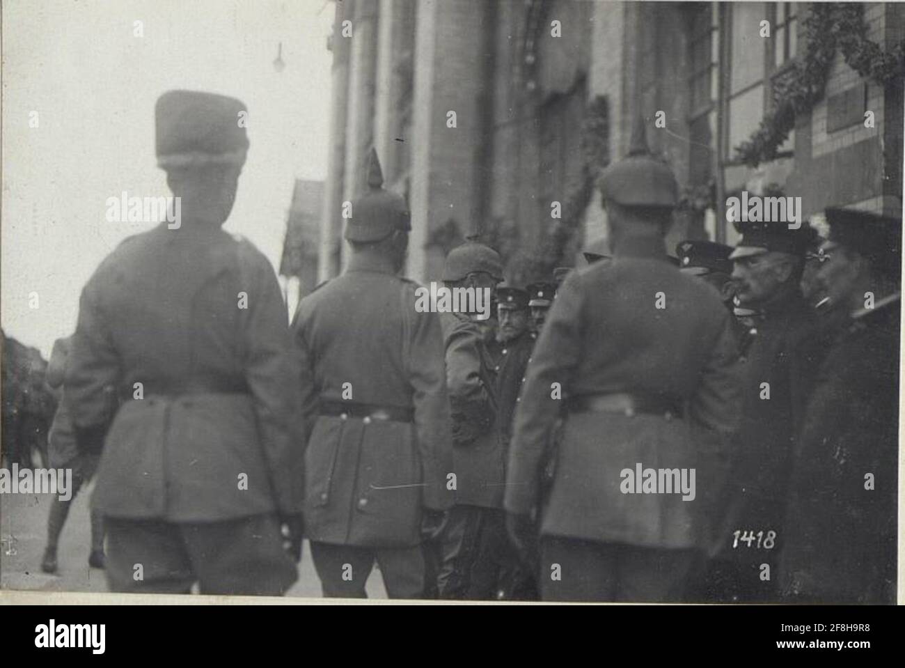 Front visits high commanding officers and the monarchs on the Russian ...