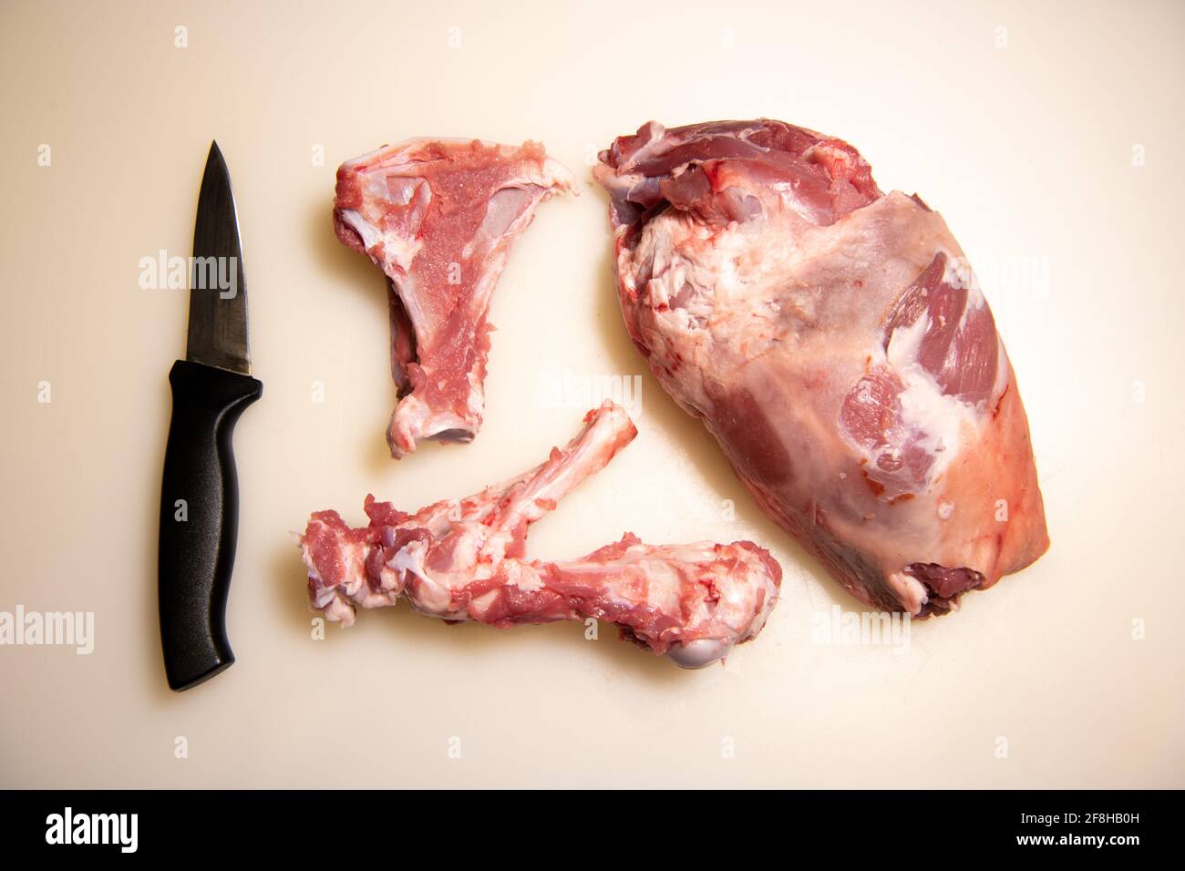 Whole animal butcher hi-res stock photography and images - Alamy