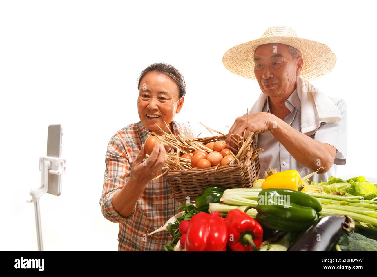 Live streaming china farmers hi-res stock photography and images - Alamy