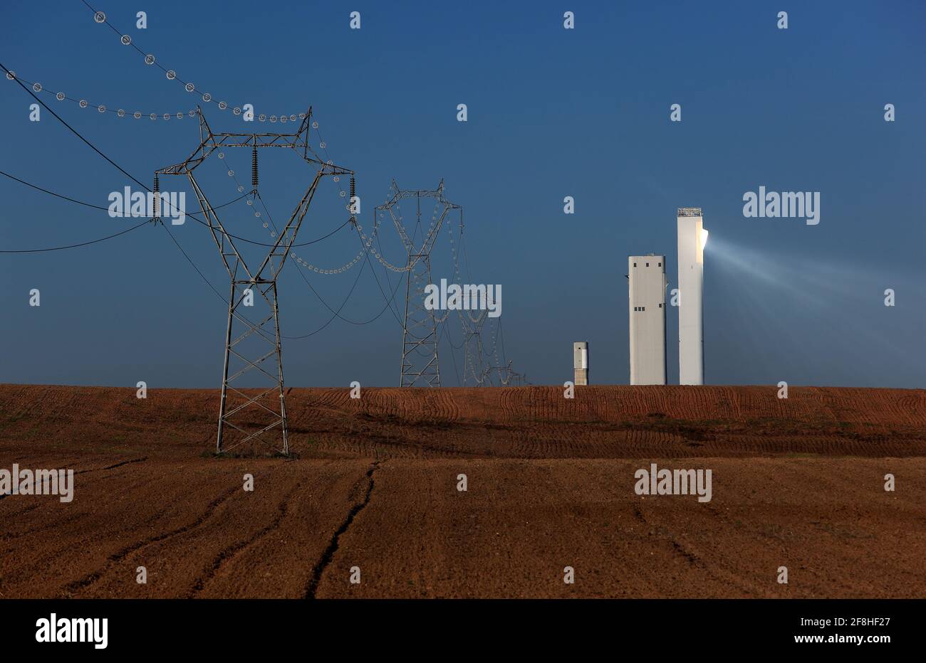 PS10 Solar Power Plant, Planta Solar 10, is the world's first ...